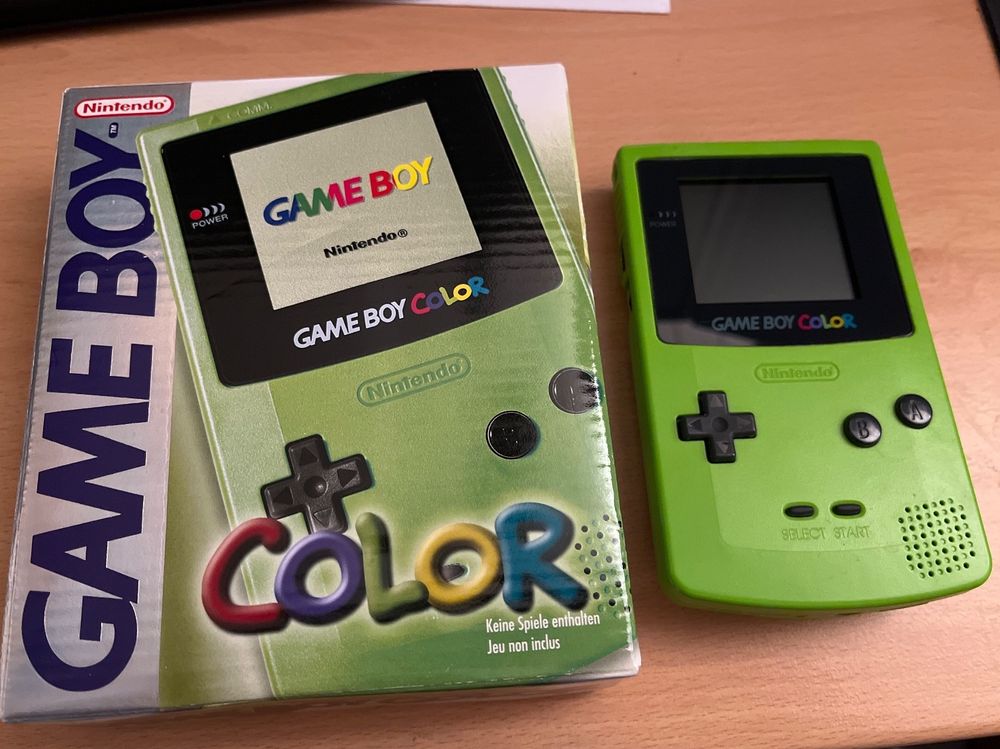 Game Boy Color vert (Gebraucht) in Remaufens für CHF 150 – mit ...