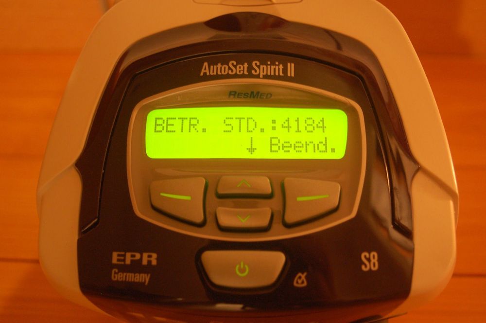 ResMed CPAP S8 AutoSet Spirit II + H4i (Gebraucht) in Obersteckholz für ...