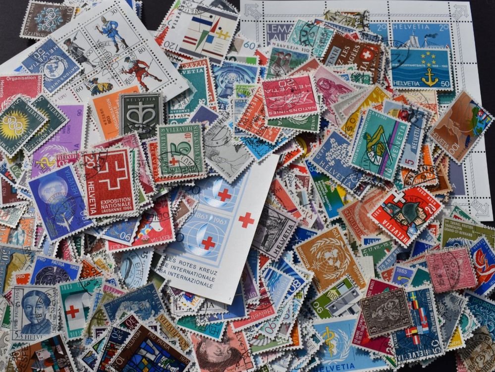 Mehr als 1000 Briefmarken der Schweiz.. B1510O (Gebraucht) in Bettingen ...
