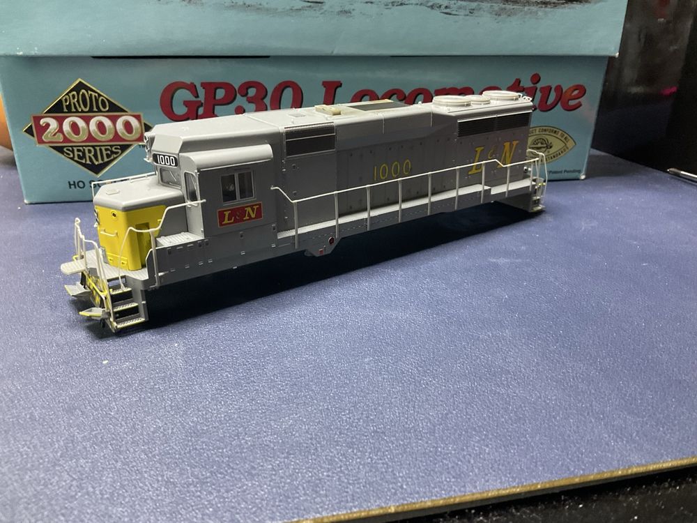 Proto2000, GP30 LN (Defekt) in Leuzigen für CHF 22 – mit Lieferung auf ...