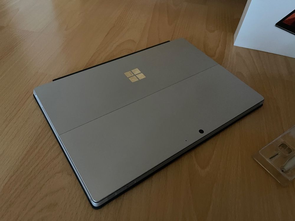 Microsoft Surface Pro 7, 128 GB, 8GB inkl. Zusatz (Gebraucht) in Zug für CHF 520 – mit Lieferung ...