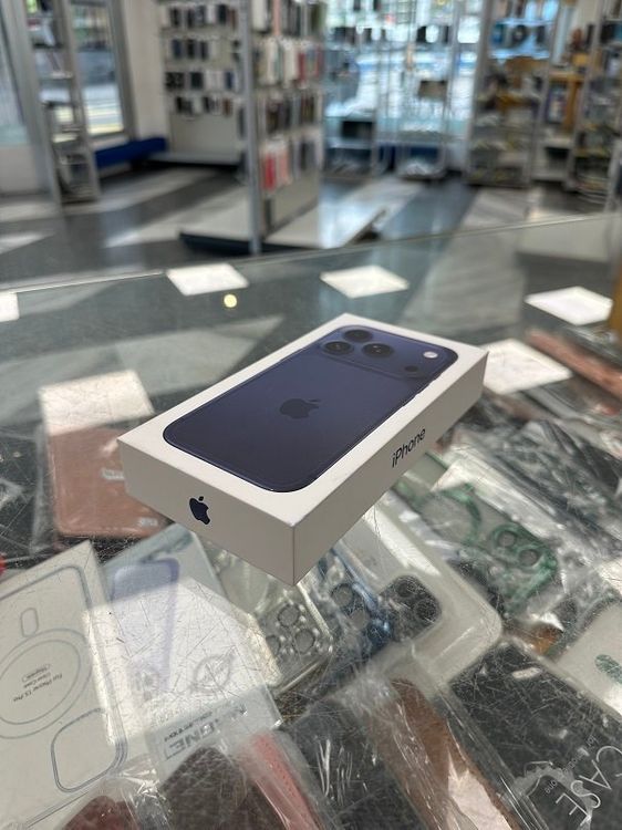 IPHONE 17 PRO 256GB DEEP BLUE FABRIKNEU&UNGEÖFFNET!!! (Neu und ...