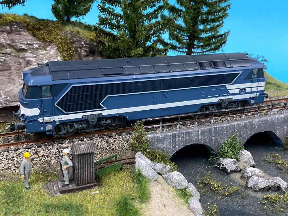 Roco AC SNCF Diesellok BB 68000; digital Code 03 | Acheter sur Ricardo