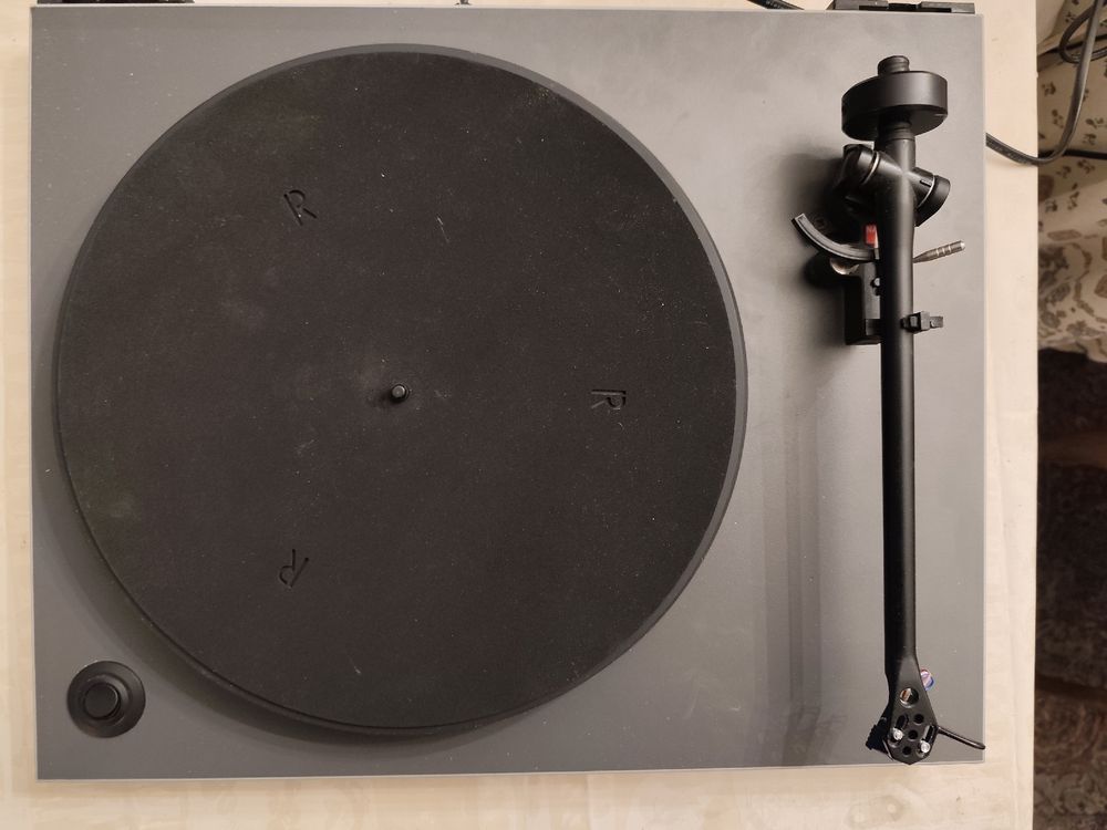 NAD C555i Rowen Swiss édition Turntable (D'occasion) à Lausanne pour ...