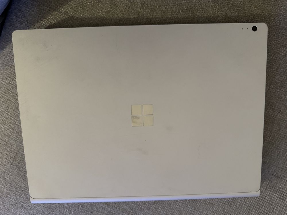 Surface Book. Als Defekt. Startet nicht (Defekt) in Zürich für CHF 140 ...