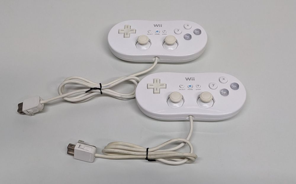 2 Wii Classic Controller Original (Gebraucht) in Menziken für CHF 45 ...