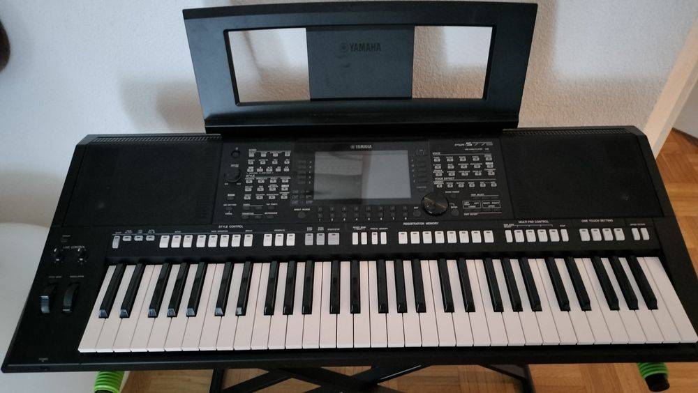 Yamaha PSR-S775 Keyboard / Workstation (Gebraucht) in Rümlang für CHF ...