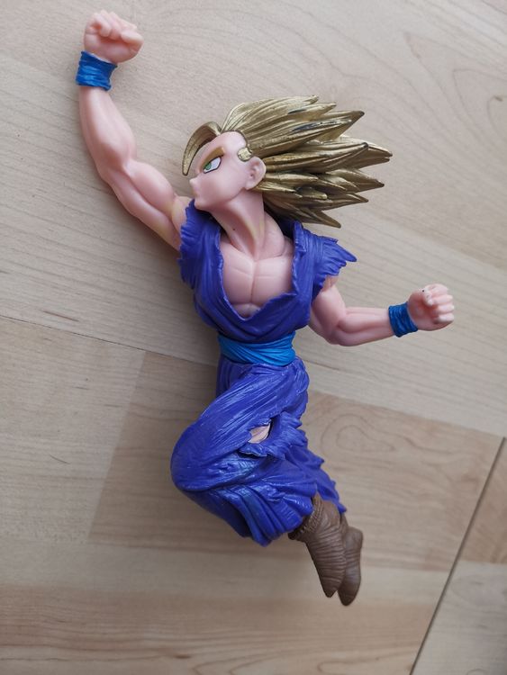 Gohan Statue Figure (MISSING HOLDER / BASE) Dragon Ball z | Kaufen auf ...