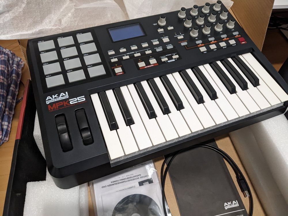 Akai Professional MPK25 (Gebraucht) in Dietikon für CHF 61 – mit ...