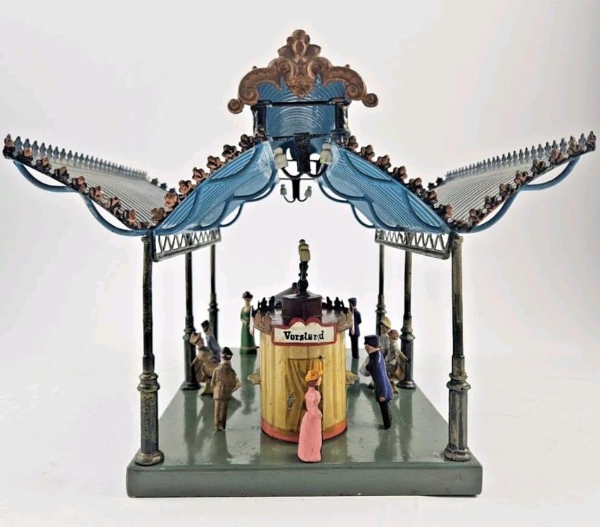 Märklin Bahnsteig No 2044 Schwalbendach-Halle extrem selten (Gebraucht ...