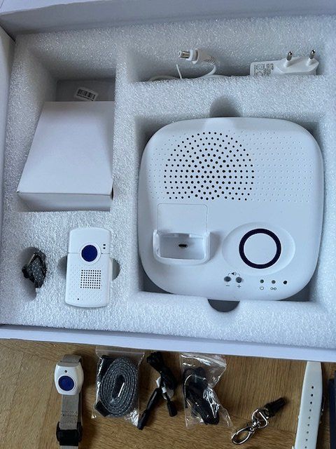 SmartLife Care Notrufgerät Notfallknopf mit GPS zur Ortung (Gebraucht ...