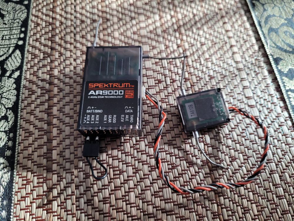 Spektrum AR9000, 9-Kanal Empfänger (Gebraucht) in für CHF 19 – mit ...