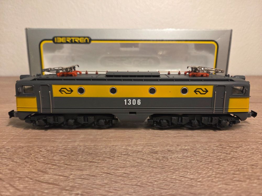 Ibertren 2113 E-Lok 1306 NS H0 (D'occasion) à St-Aubin-Sauges pour CHF ...