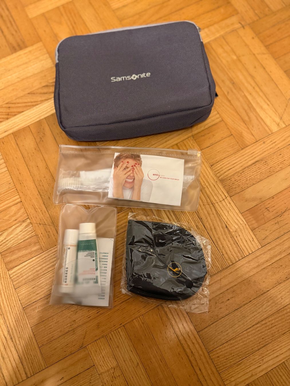 Samsonite Lufthansa Business Class Amenity Kit (Gebraucht) in bioggio ...