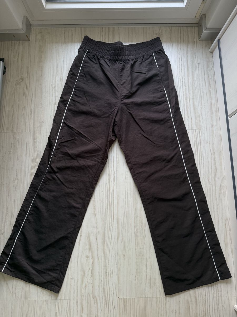 NEW ASOS DESIGN baggy nylon track pants in brown 🔥 (Neu und ...
