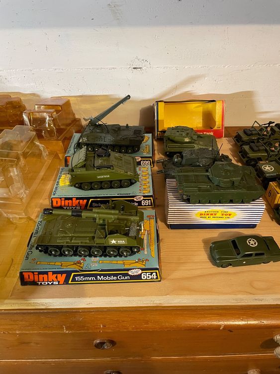 Lot de Dinky Toys militaires (Gebraucht) in Noville für CHF 400 – mit ...