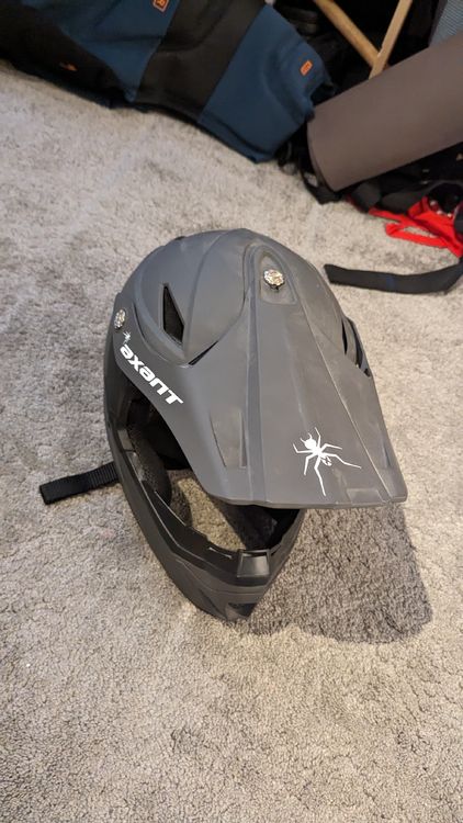 Full Face Helm (Gebraucht) in Davos Glaris für CHF 10 – mit Lieferung ...
