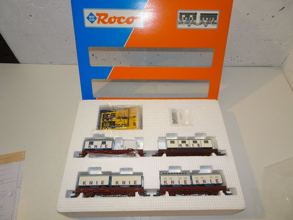 Roco Güterwagen Set Zirkus Knie HO 44010 (Neu (gemäss Beschreibung)) in ...