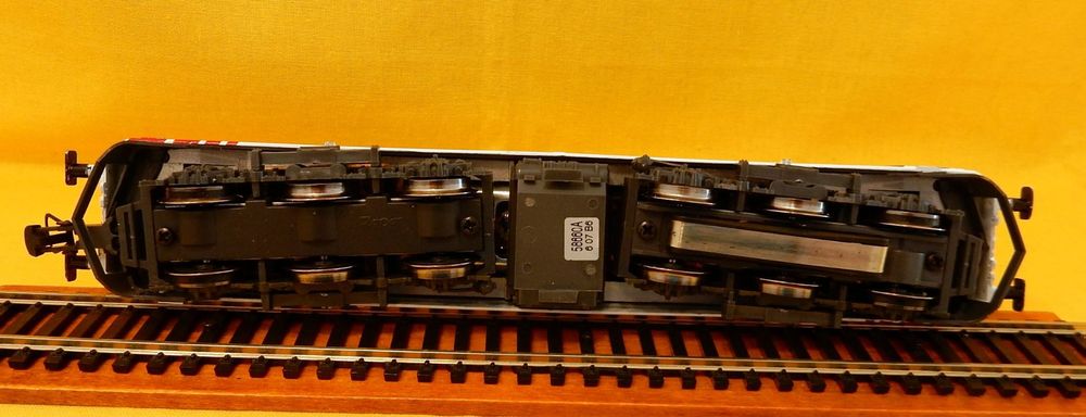 HO - Roco 58660 - CFF/SBB Loc - El. Ae 6/6 "700 ème CH" | Kaufen auf Ricardo