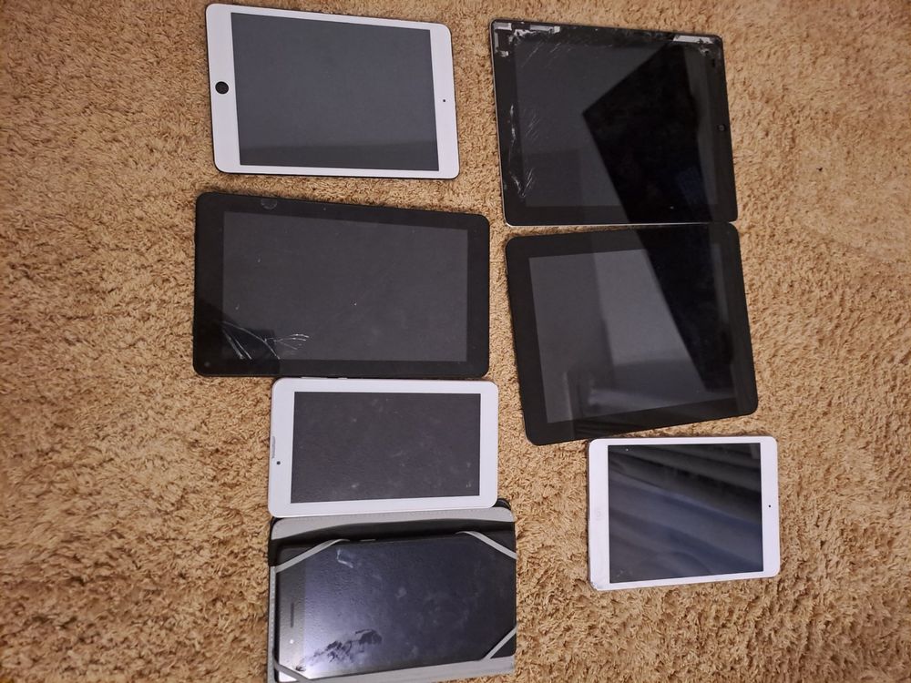 Alte tablets defekt (D'occasion) à Rickenbach pour CHF 2 – avec ...