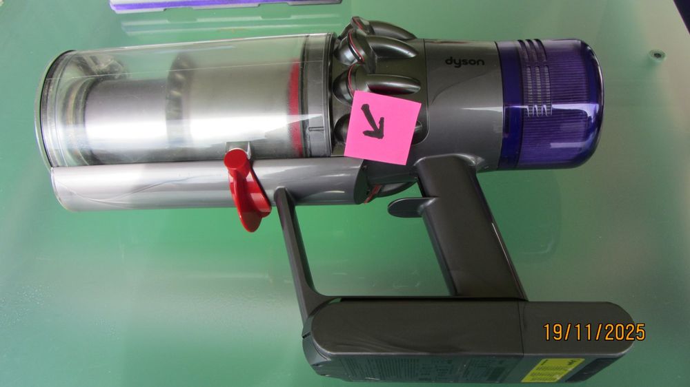 Defekter Dyson V11 Absolute Extra Akku-Staubsauger Teile (Defekt) in ...