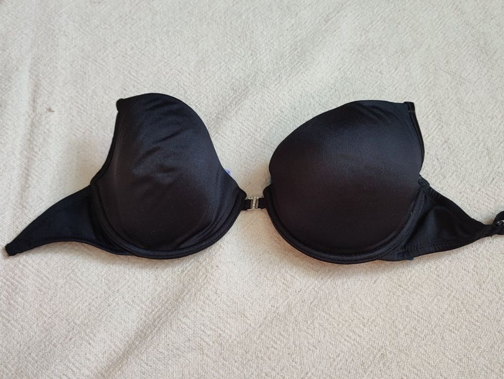 BH schwarz Gr.75C - Triumph (Gebraucht) in für CHF 5 – mit Lieferung ...