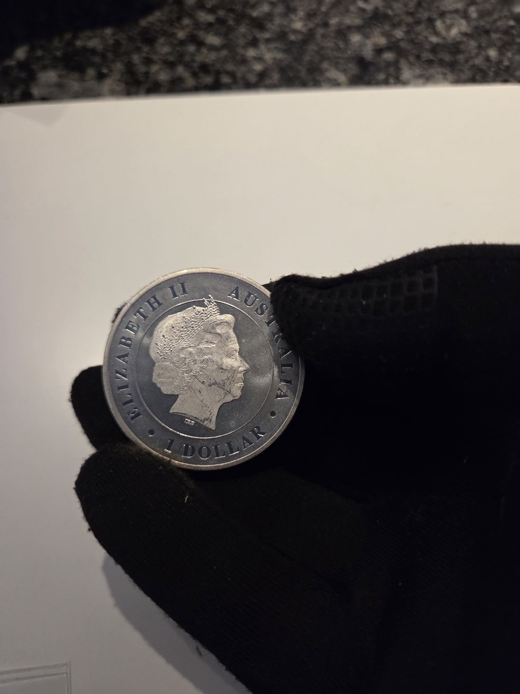 Funnel-Web Spider 1 oz Feinsilber (Gebraucht) in Baar für CHF 1 – mit ...