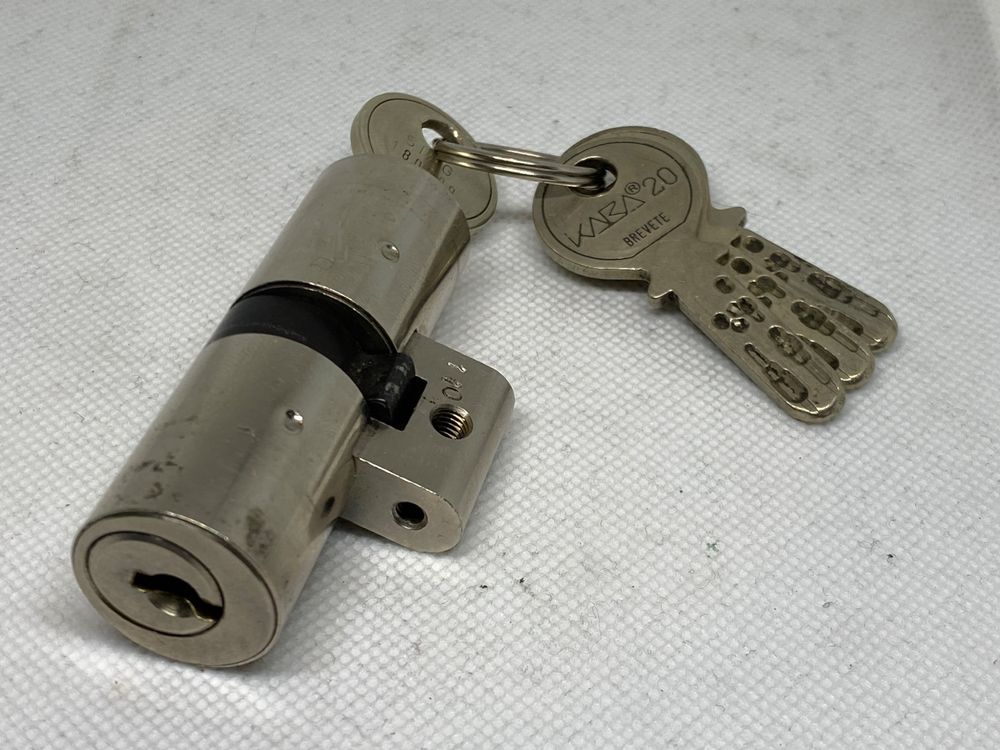 Schliesszylinder Kaba 20 mit 4 Schlüssel (Gebraucht) in Aarburg für CHF 24 – mit Lieferung auf ...