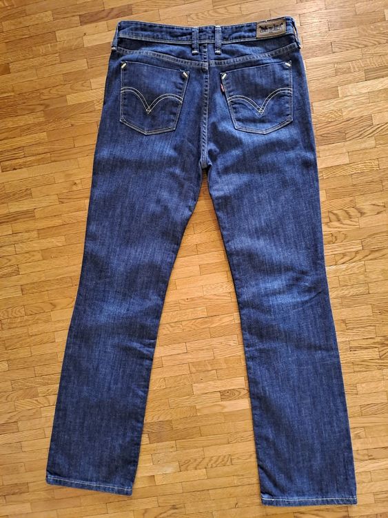 Levis 627 Straight Fit W31 L32 | Kaufen auf Ricardo