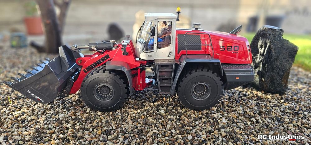 RC Radlader XD580 rot (Neu und originalverpackt) in Kerzers für CHF ...
