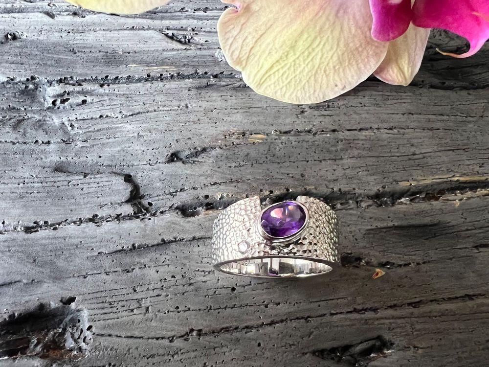 XXL G 69 Ring mit Amethyst und weissem Saphir Silberschmied | Kaufen ...