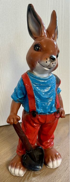 Alter Hase bei der Gartenarbeit / Osterhase 42 cm hoch (Gebraucht) in ...