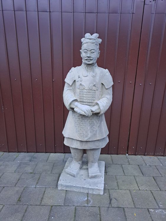 Grosse Skulptur Terrakotta Kriger (Gebraucht) in Schaffhausen für CHF 100 – nur Abholung auf ...