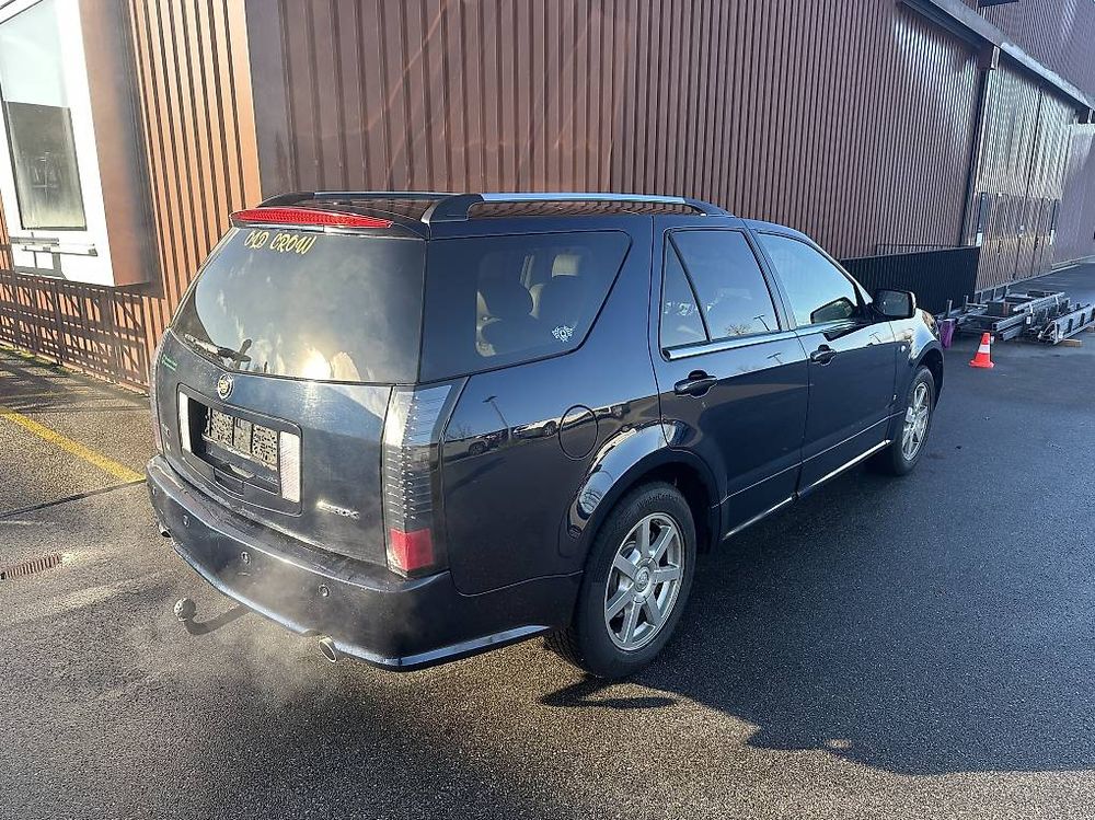 Cadillac SRX V8 Benzin (Gebraucht) in Safenwil für CHF 3400 – nur ...