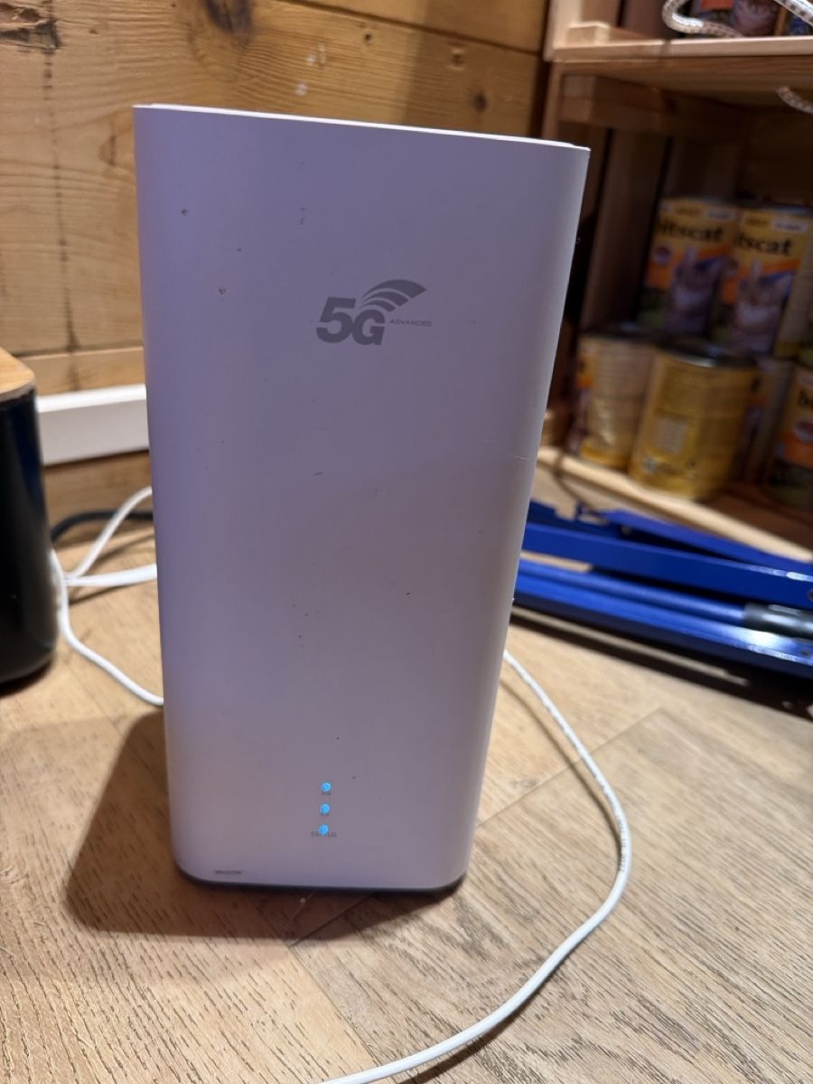 5G CPE 6 (H165-383) 64GB plus Internet bis 25.11.26 (Neu (gemäss ...