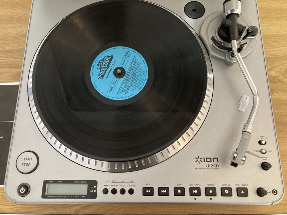 Plattenspieler ION LP2CD (Defekt) in Zwingen für CHF 5 – nur Abholung ...
