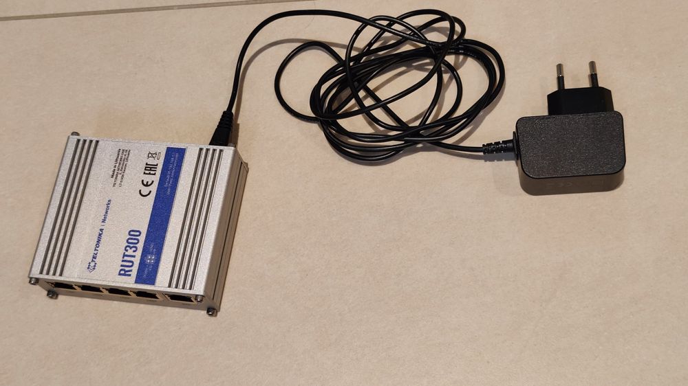 Teltonika - RUT300 (D'occasion) à pour CHF 50 – avec livraison ...
