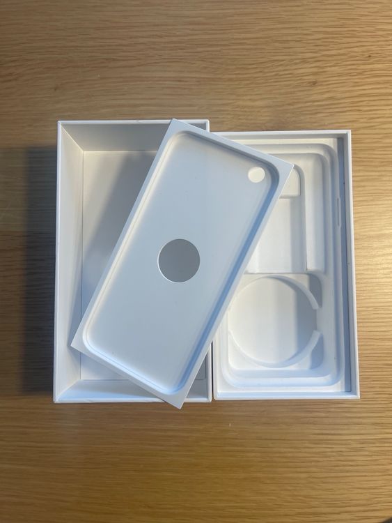 iPhone Schachtel (Gebraucht) in Schwaderloch für CHF 1 – mit Lieferung ...