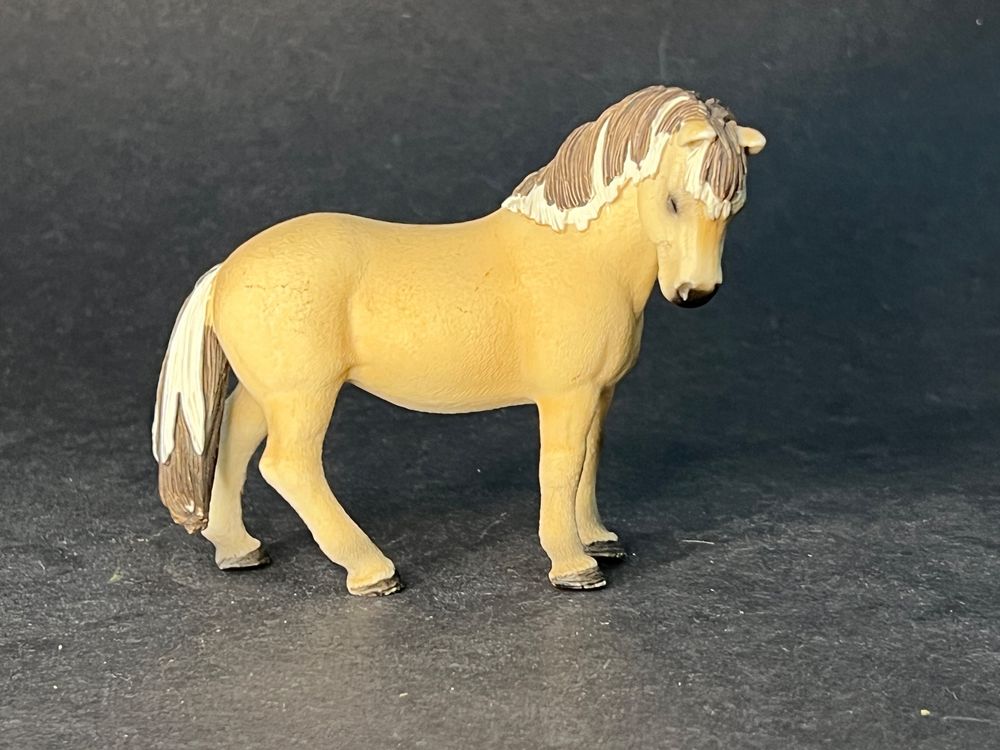 Schleich 13754 Fjordpferd Stute Pferd Fjord Norweger (Gebraucht) in Ennetbaden für CHF 14 – mit ...