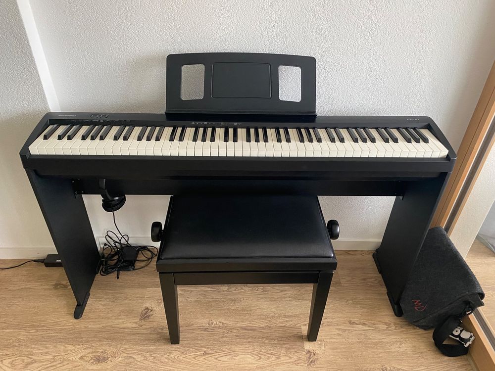 Digital Piano Roland FP-10, 88 Tasten mit Hammermechanik (Gebraucht) in ...