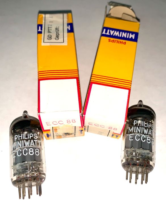 2 Röhren / Radioröhren ECC88 (2fach-Triode), NOS, Philips | Kaufen auf Ricardo