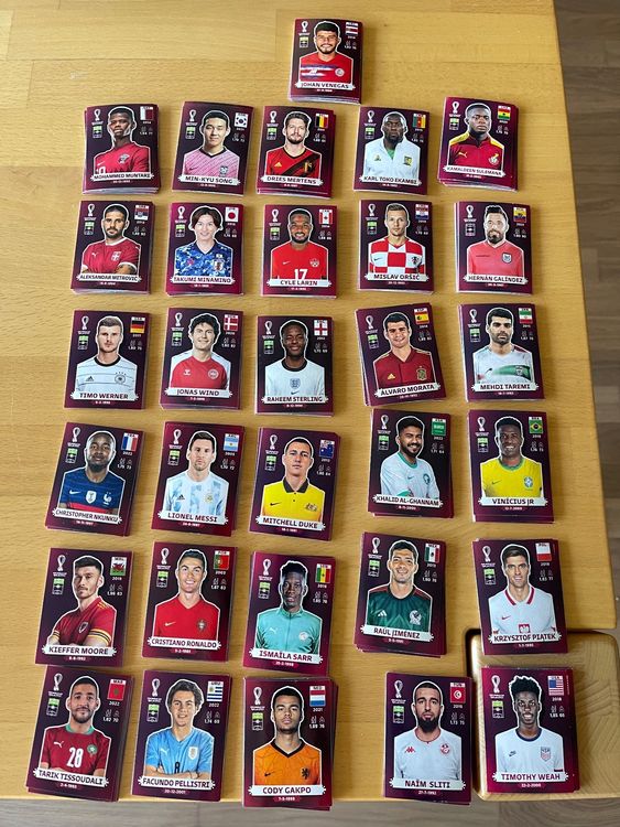 Panini WM 2022 über 375 Stickers (Neu (gemäss Beschreibung)) in Schwyz ...