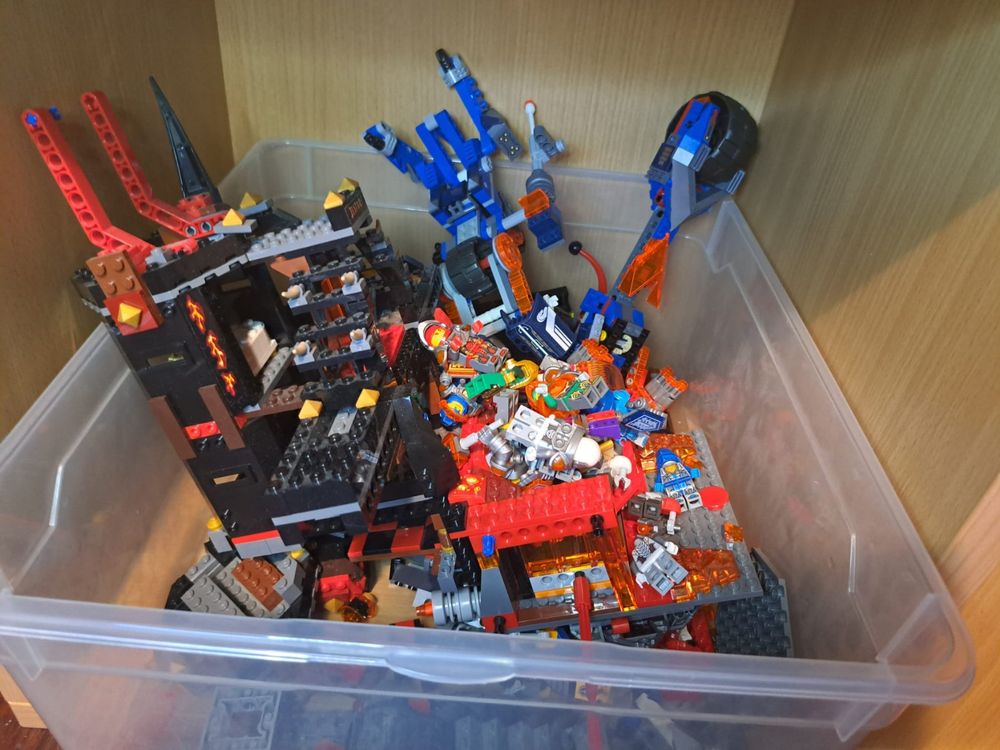 Lego Nexo Knights 70323 Jestro's Volcano Lair und weiteres | Kaufen auf ...