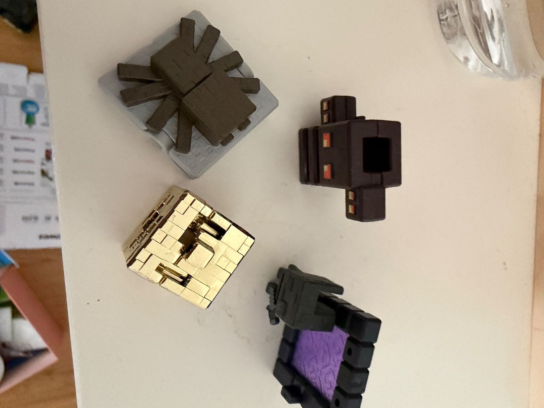 Minecraft Kinder Joy 4 Figuren goldener Block (Gebraucht) in Oftringen ...