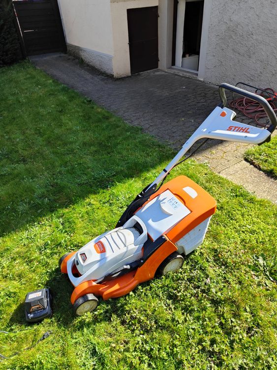 Stihl Rasenmäher RMA 339 C mit 2 Akku & Ladegerät, gebraucht (Gebraucht ...