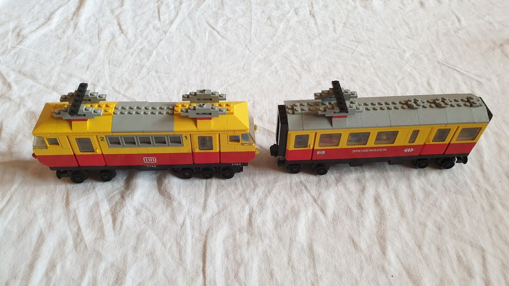LEGO Eisenbahn 12V Zug und Wagen 7740 80er system Lok (Gebraucht) in ...