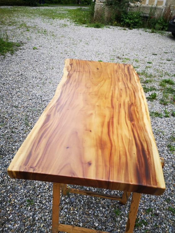 Massiver Suarholz Tisch Akazie Baumstamm Tischplatte 2m (Neu (gemäss Beschreibung)) in Abtwil SG ...