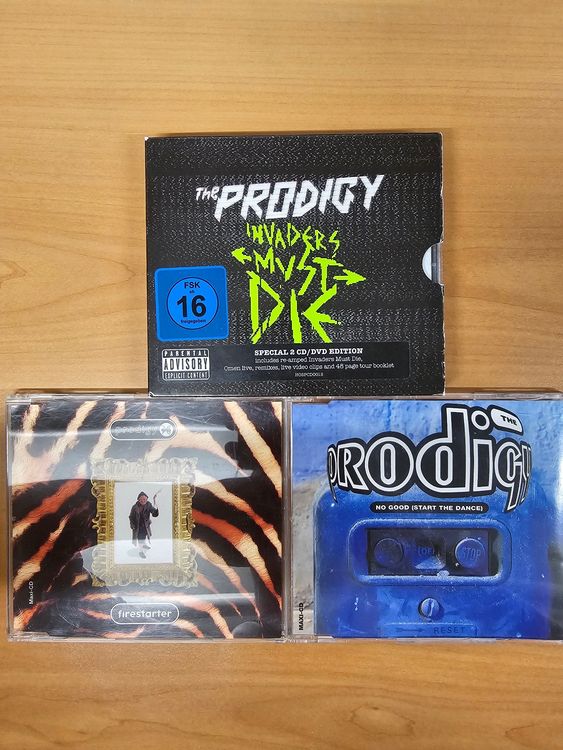 2 CDs & 1 DVD - The Prodigy – Invaders Must Die, Special Ed. (Gebraucht ...