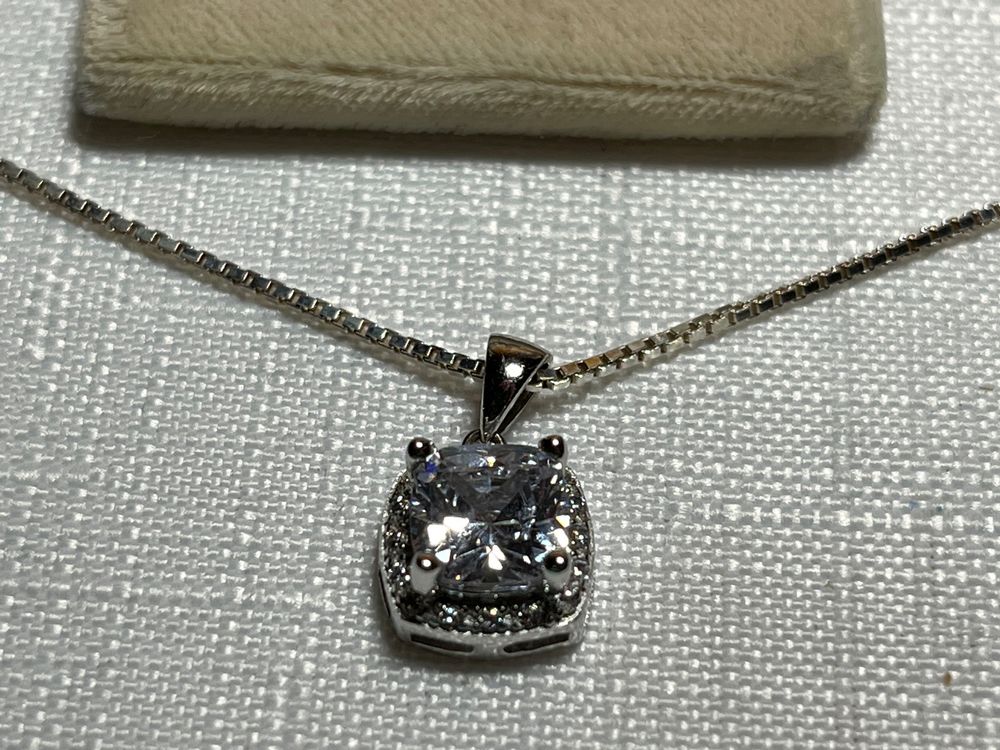 Silber 925 Garnitur mit Zirkonia (Gebraucht) in St. Peterzell für CHF 30 – mit Lieferung auf ...