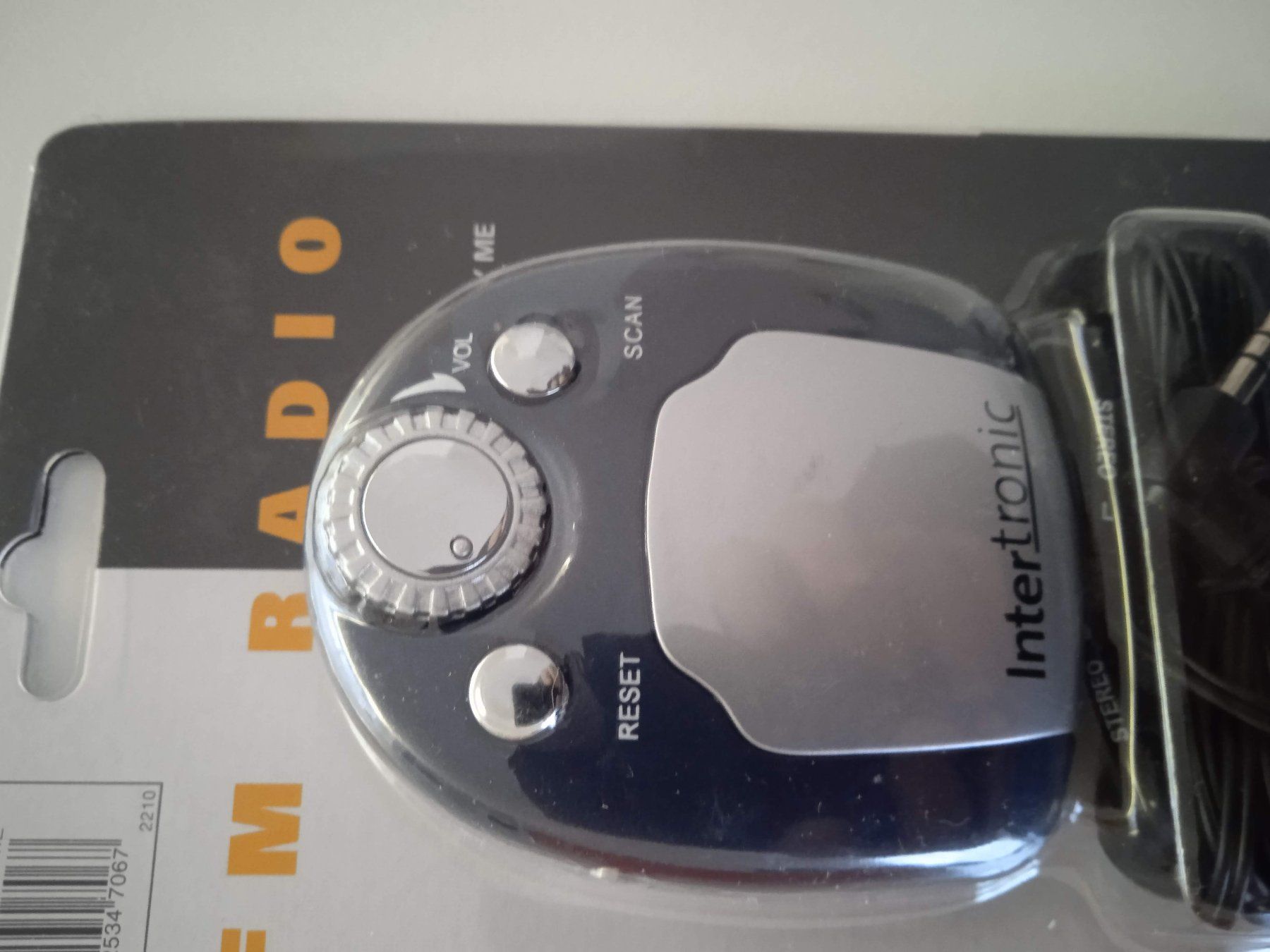 Neues Intertronic Mini FM Radio - ideal für unterwegs! (Neu und ...